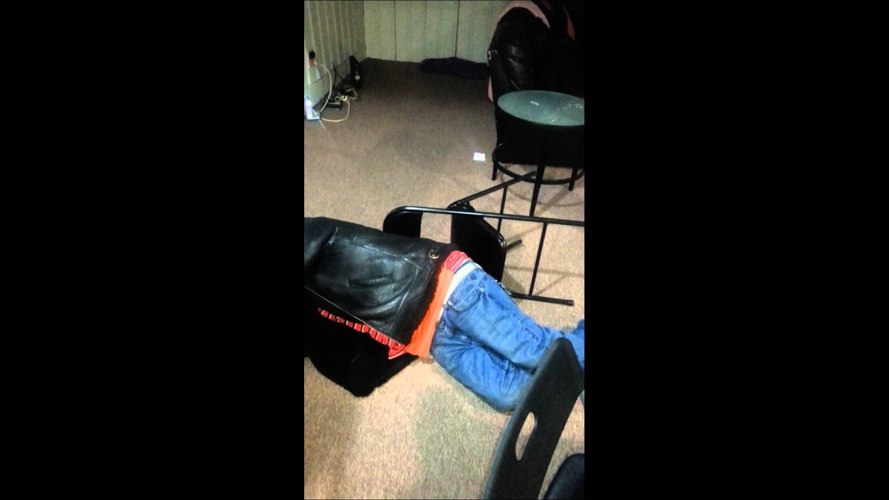 Drunk man falls out of chair - YouTube