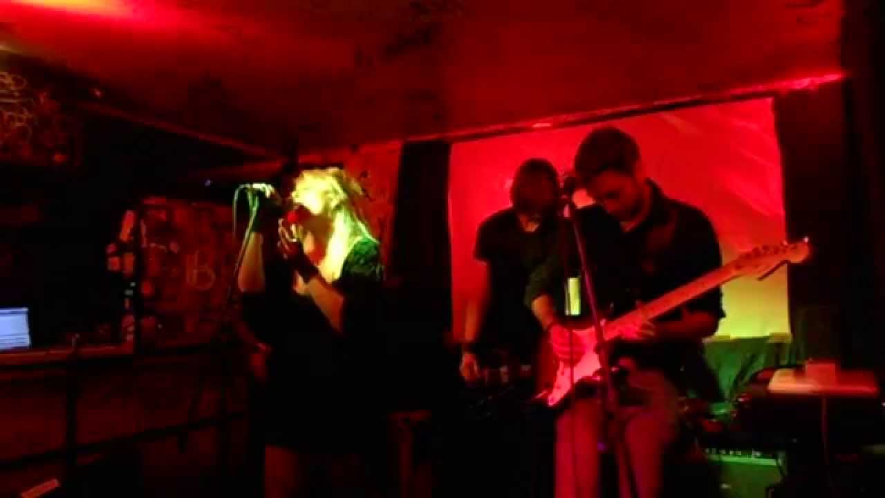 Saigon Blue Rain - Side By Side (Live) - YouTube
