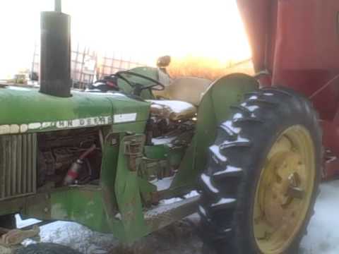 cold start 2240 john deere diesel tractor - YouTube