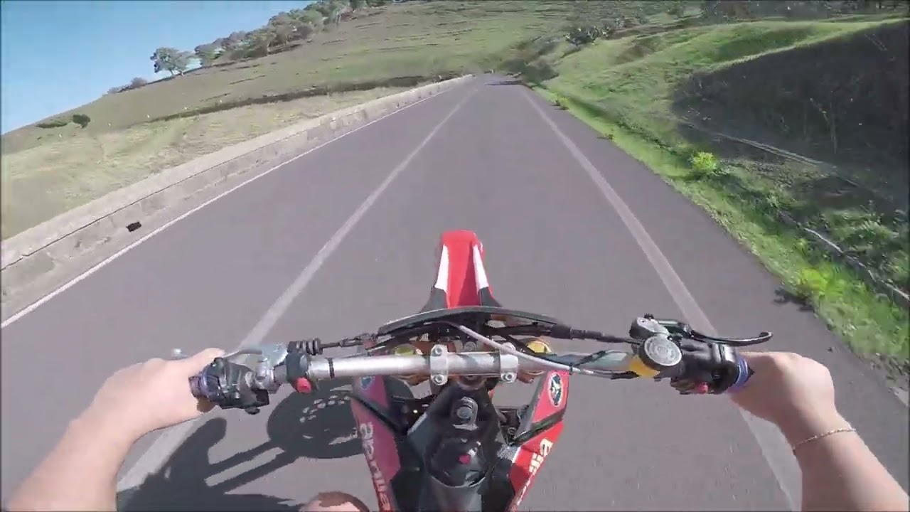 APRILIA RXV 550 MOTARD FULL POWER - YouTube