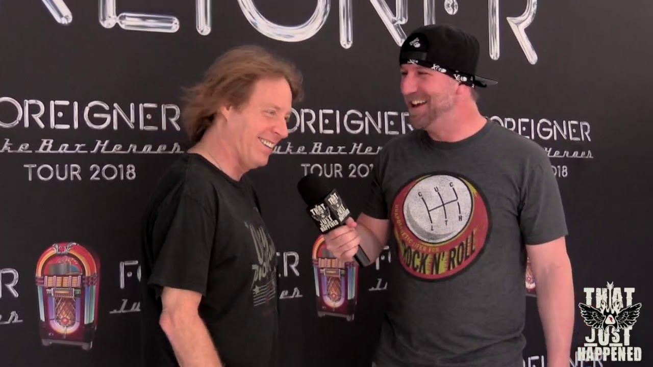 Jeff Pilson, Foreigner Juke Box Heroes Tour - Live Interview - YouTube