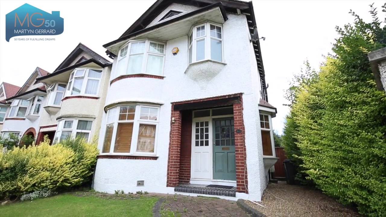 Colney Hatch Lane, Muswell Hill, N10 - YouTube