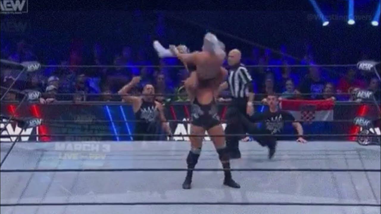 Wardlow Possible Knee Injury during AEW Dynamite? - YouTube