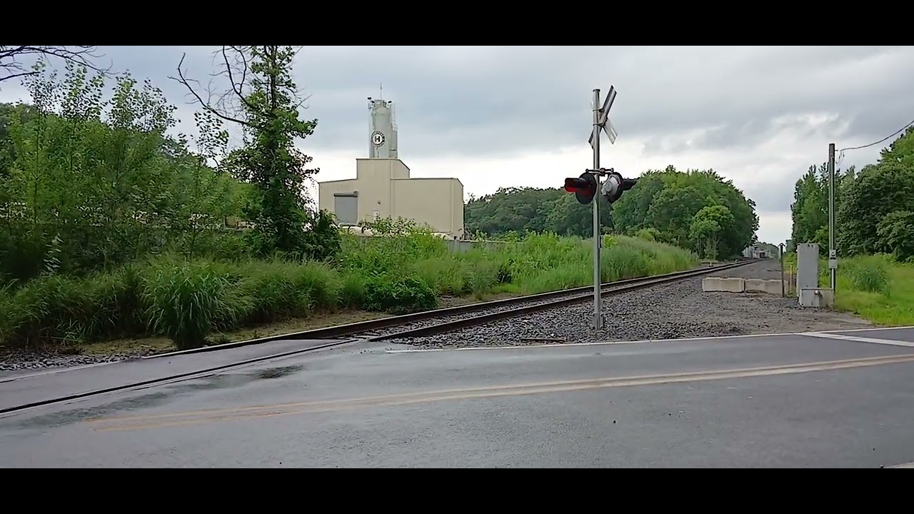 K64 with gp38-2 5630 trailing 2nd & 122 cars - YouTube