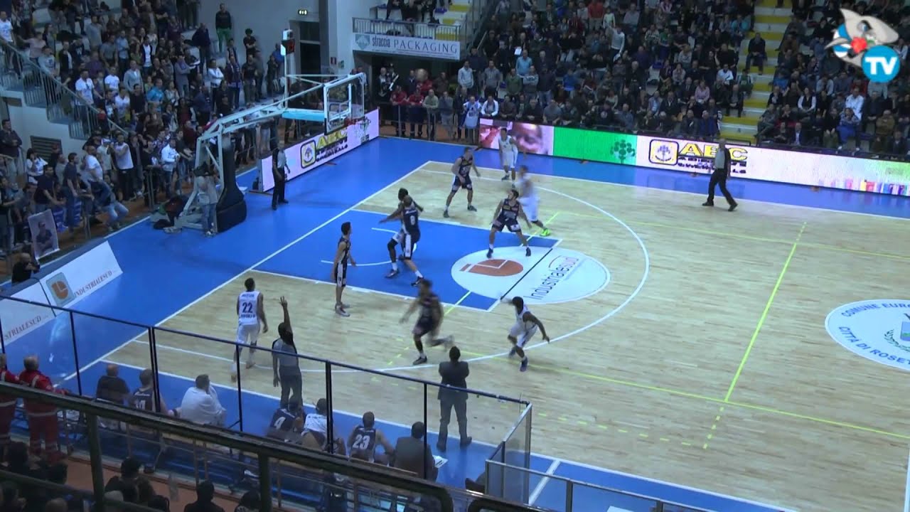 Roseto-Treviglio: la "Bomba" di Damier Pitts - YouTube
