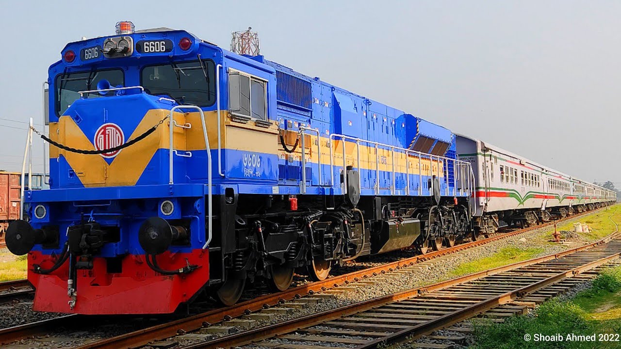 আমেরিকান ইঞ্জিন বাংলাদেশে ♥ Brand New EMD GT42ACL 6603 Locomotive with ...
