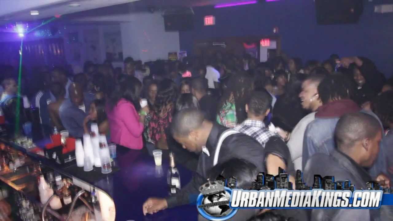 ROUND OF APPLAUSE @ RIO LOUNGE - YouTube