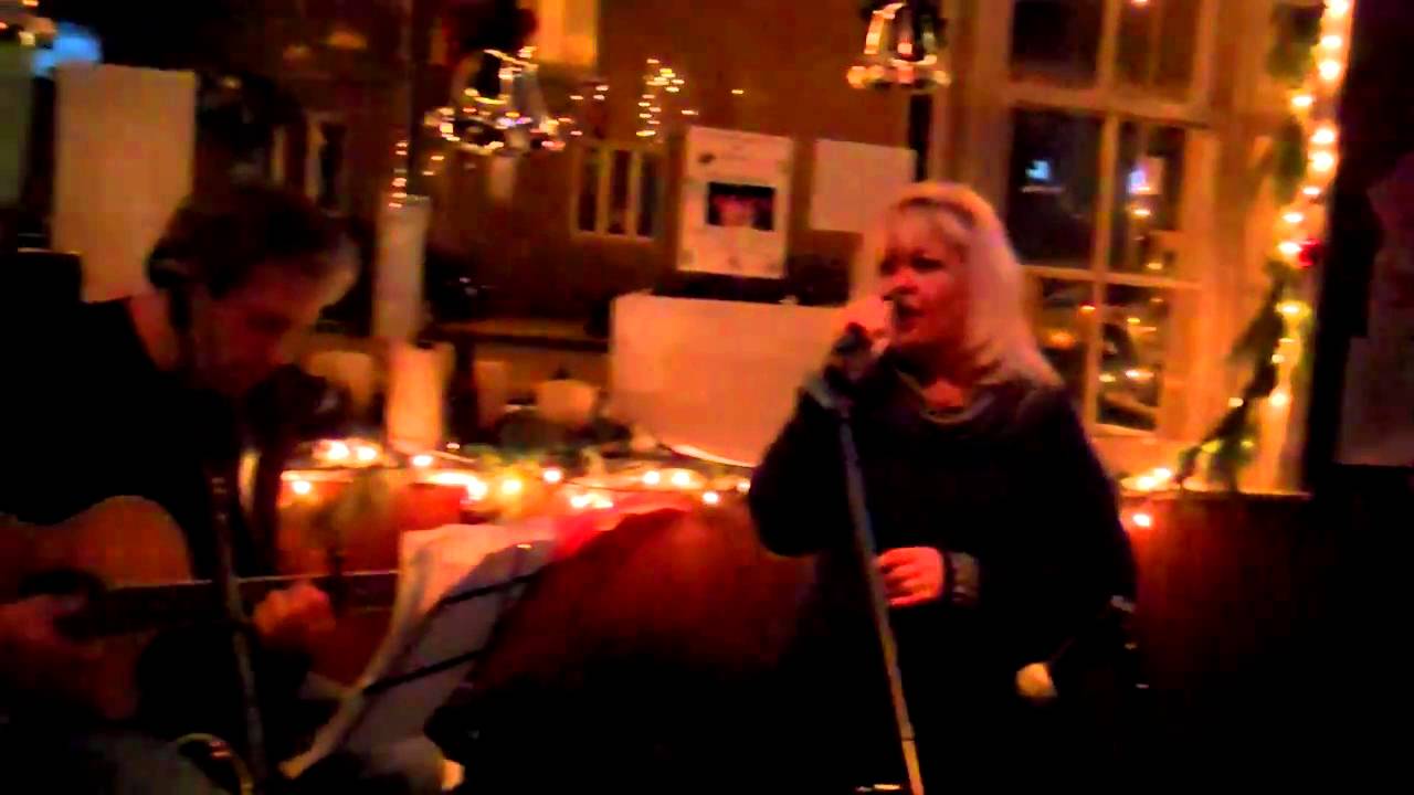 Hallelujah - John Rafferty / Mari Devito - YouTube