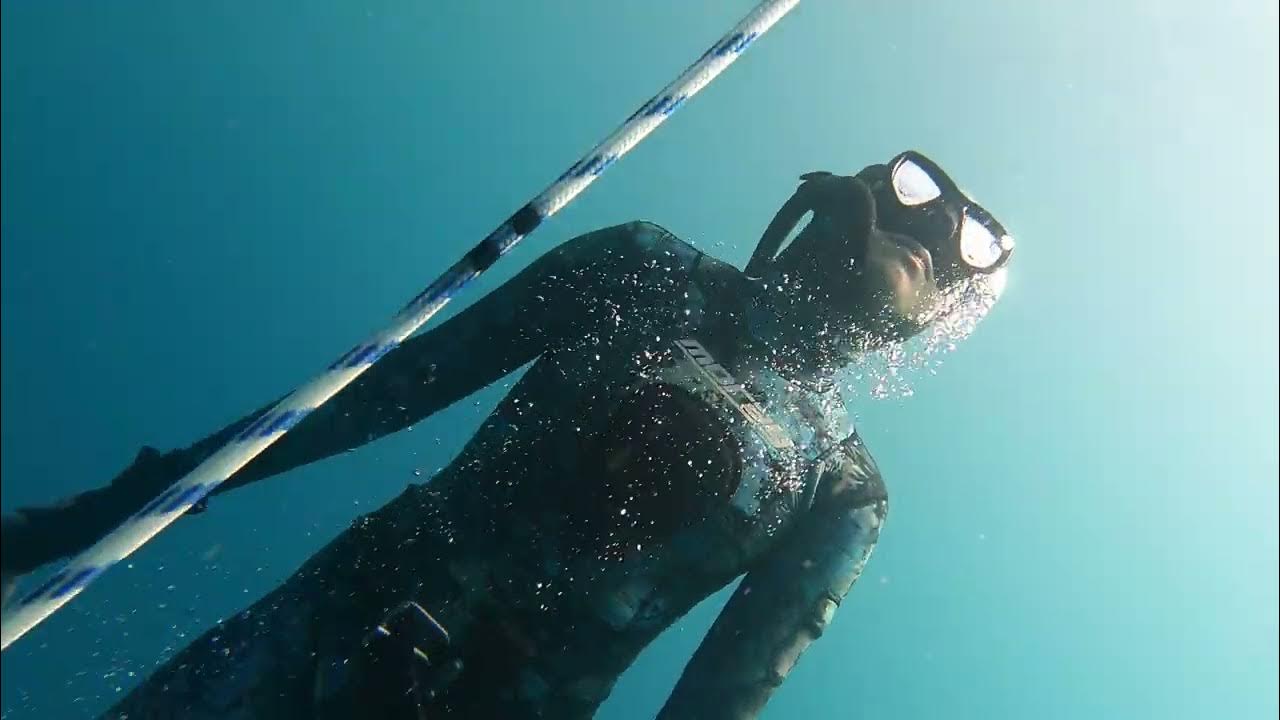 Auckland Freediving Club 25m and 30m dives in Hauaraki Gulf - YouTube
