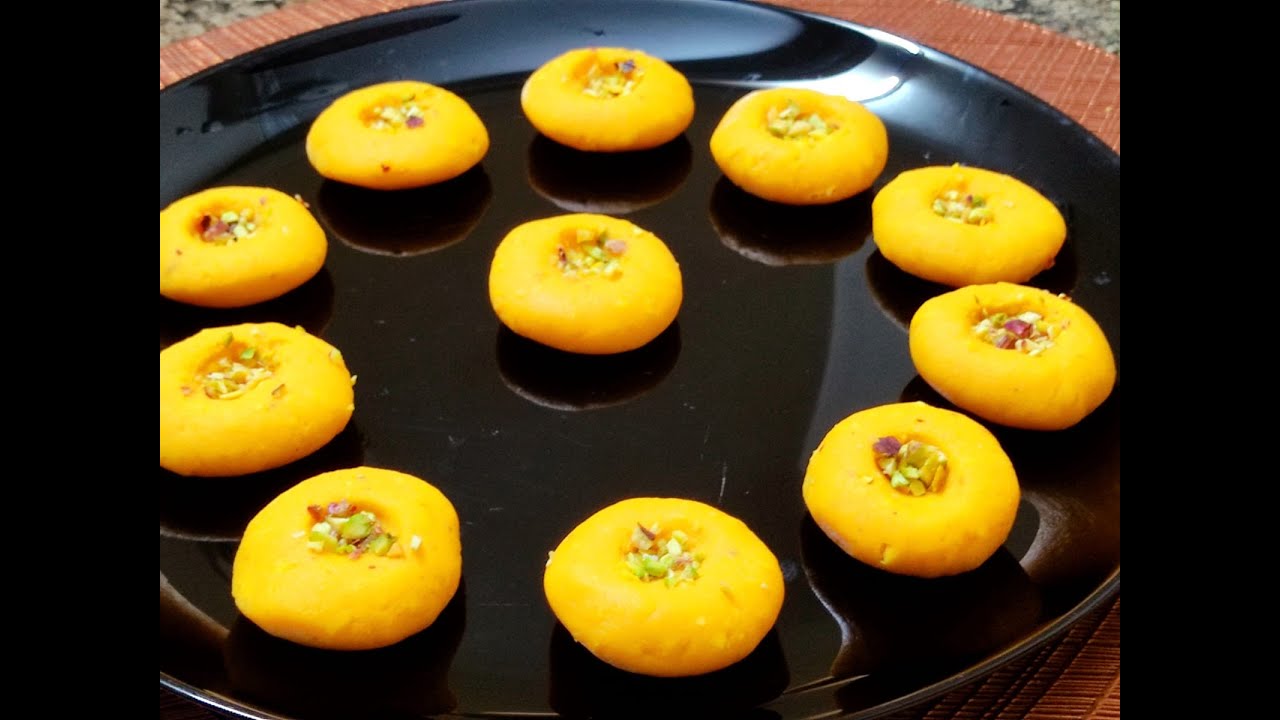 খুব সহজে বাড়িতে তৈরি করুন ম্যাংগো প্যারা সন্দেশ # Mango Pera Sandesh ...