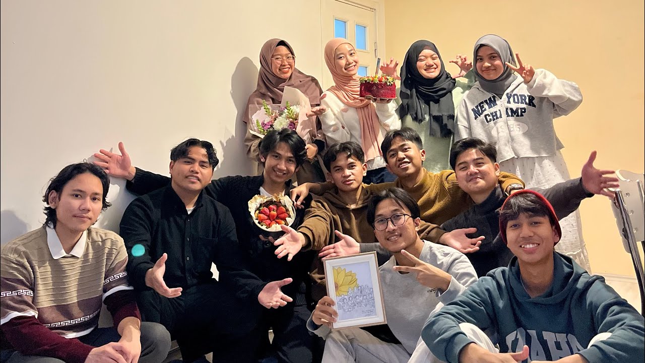 Tukar Kado sama teman-teman PPI Bursa 🎁 - YouTube