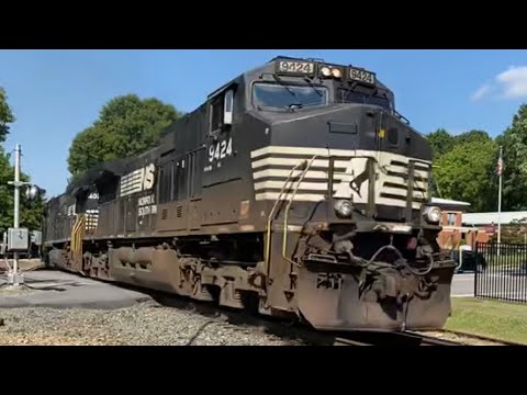 Railfanning Cary NC ft. Amtrak, NS and a Train Meet - YouTube