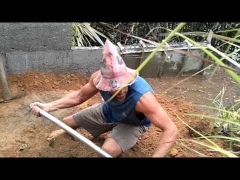 A guy DIgging for like 14 minutes. No, seriously. - YouTube