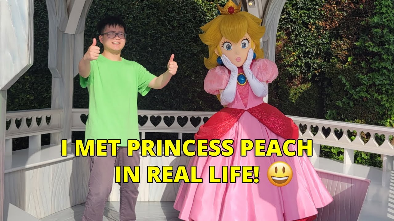 I finally went to Super Nintendo World in Japan and met Princess Peach ...