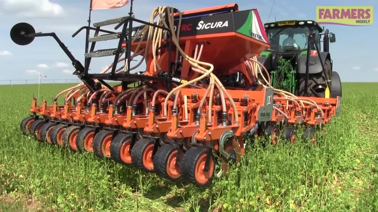 Cereals 2018: Cover Crop Drilling Demo - YouTube