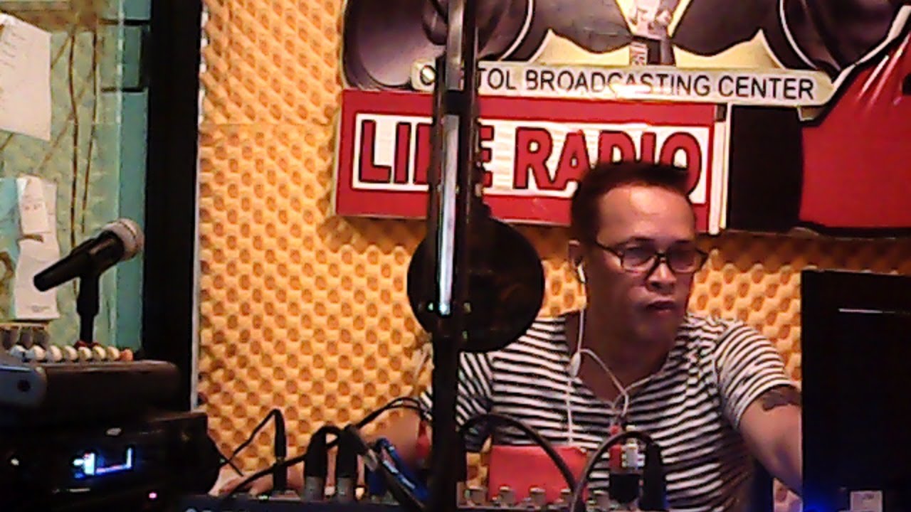 mr. win live on 93.5 like radio tagum city... - YouTube