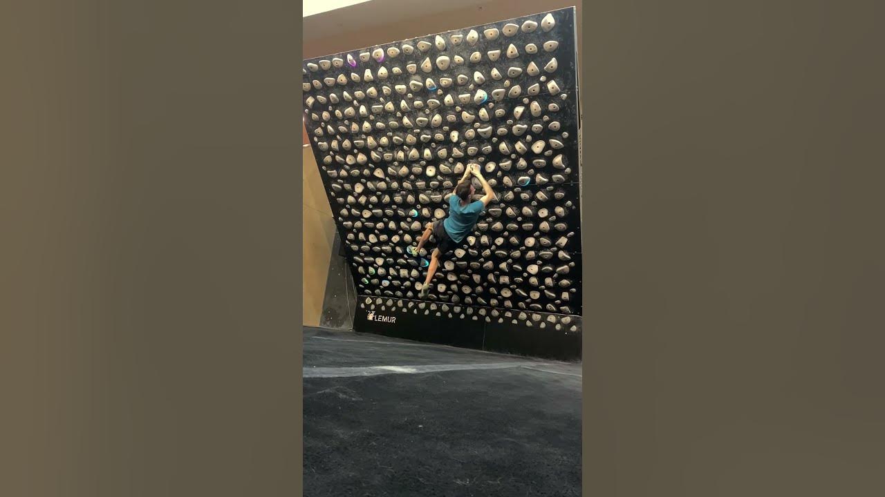 Hellicopter catch Kilter Board Ascent (7c/V9) - YouTube