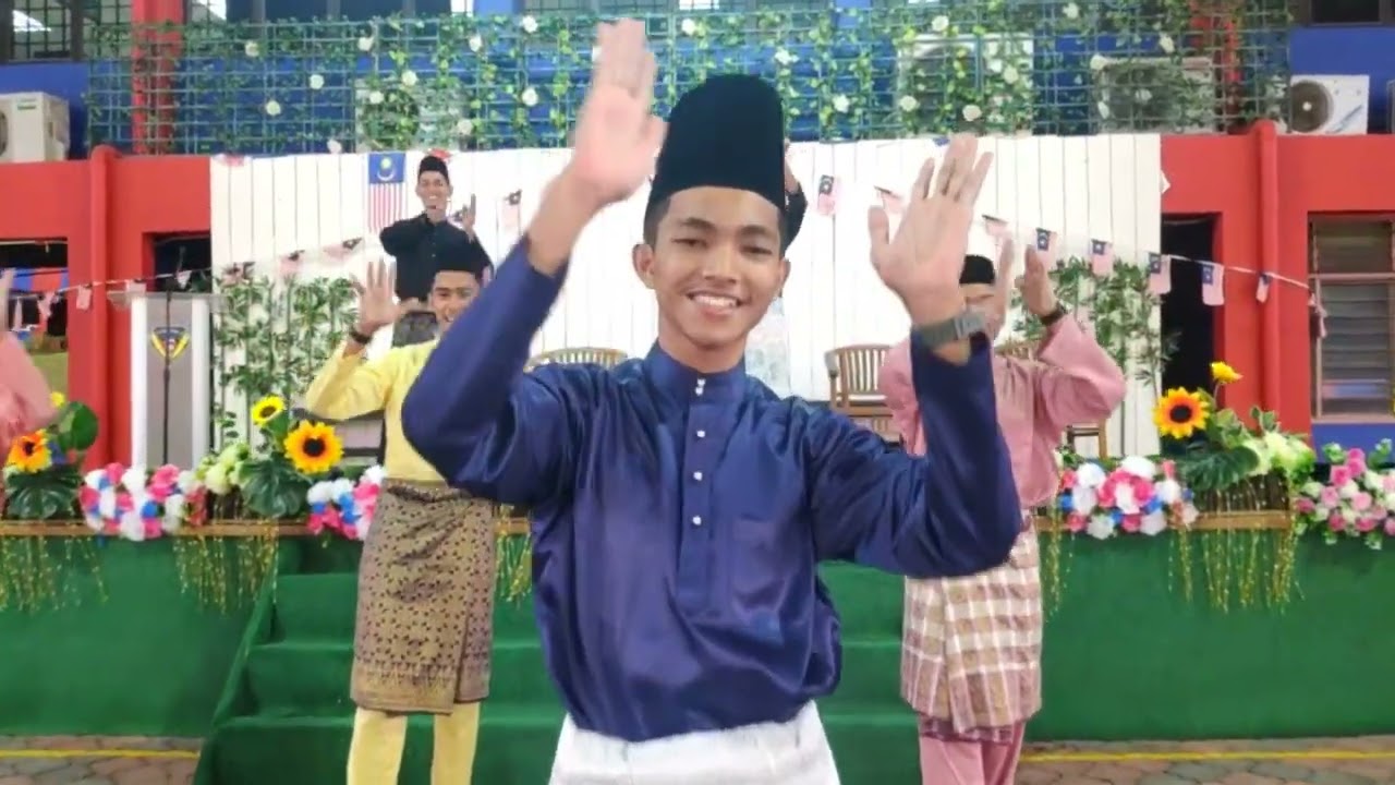 Raya Raya Raya SMKTU2 2022 - YouTube