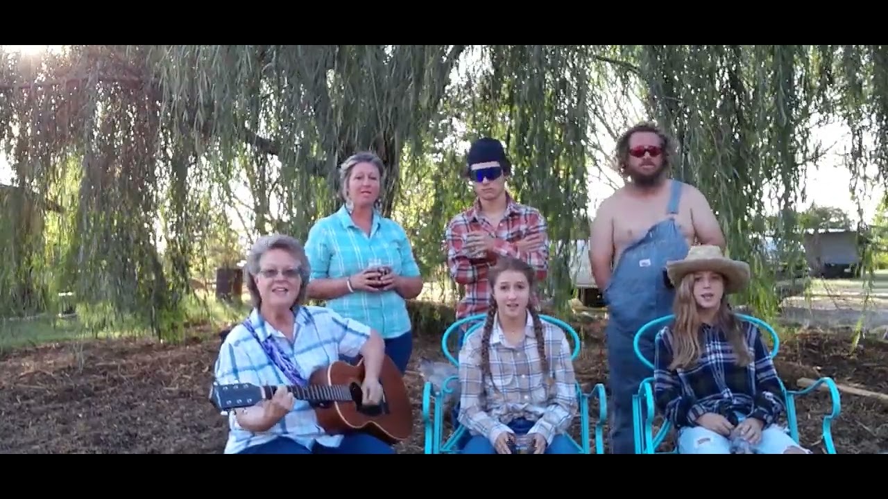 Lucia Rider - Country Life is the Life For Me - YouTube