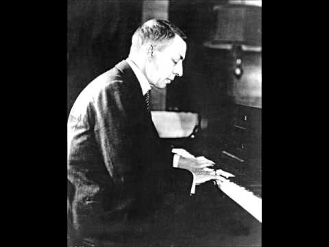 Sergei Rachmaninov - Moment musicaux No.3, Andante cantabile in B minor