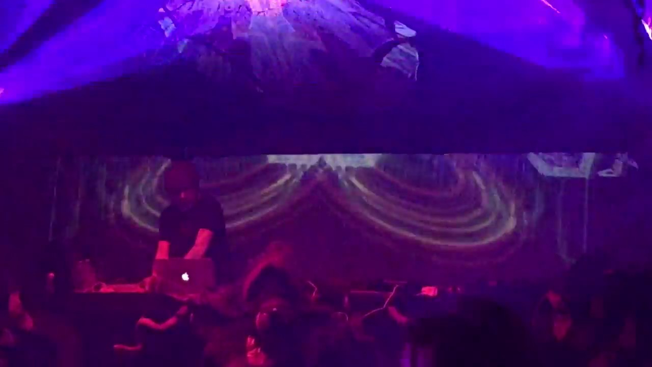 Evil Oil Man @ Earth Frequency Festival 2015 - YouTube