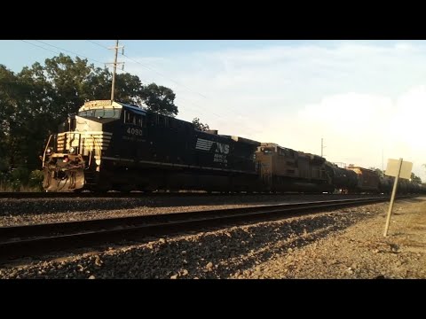 NS #4090 leads a WB UP Manifest out of Elton, Louisiana!!!!! - YouTube