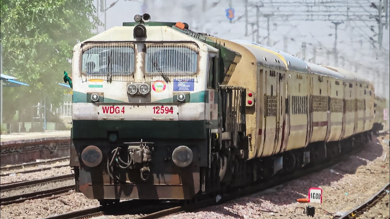 Ponmalai Emd With Icf Rake Skipping Inchhapuri Railway Station - YouTube