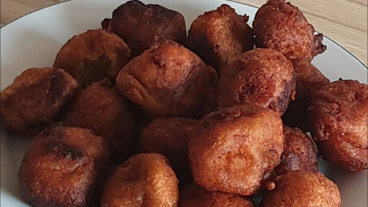 Beignets de maïs 🌽 à la banane mûre - YouTube