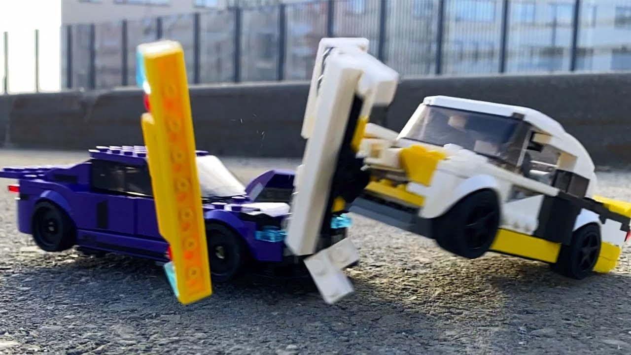 LEGO BMW Crash Slow Motion 1000 fps - YouTube