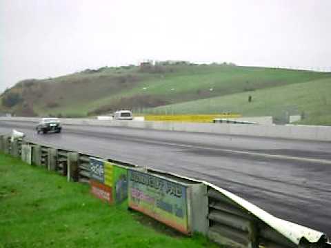Winter dragwars Stu Lawton SP20 launch and wheely - YouTube