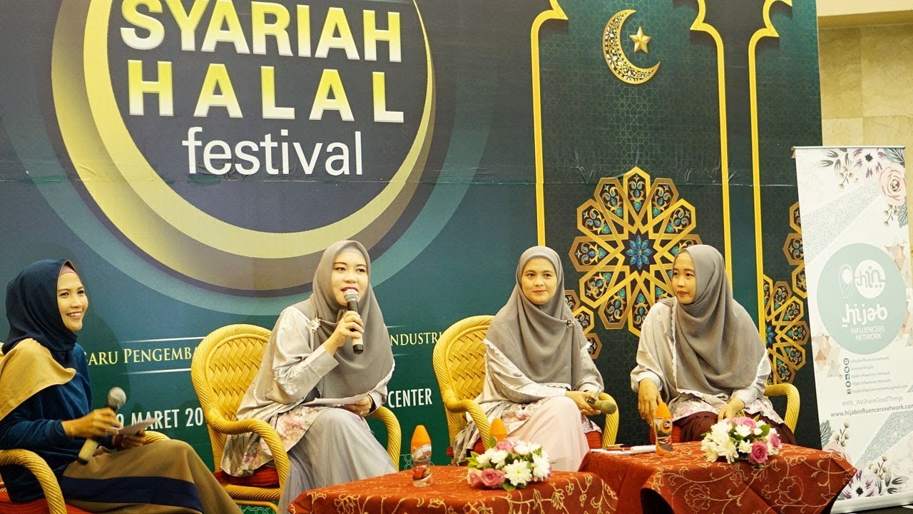Talkshow Halal Lifestyle Blogger - Jakarta Syariah Halal Festival - YouTube