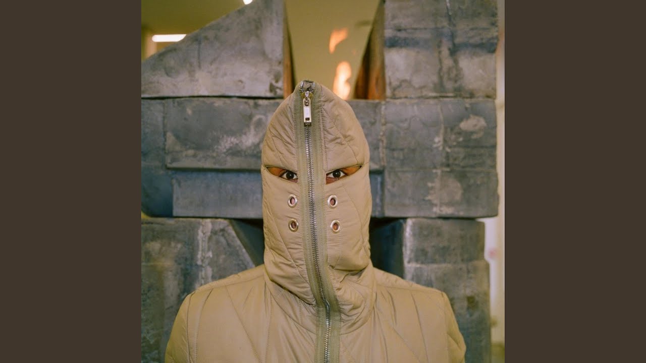 ZIYAKHALA INTRO (feat. thee kiddow & Bra Zonke) - YouTube