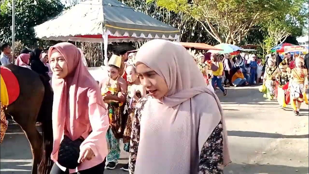 Pawai Karnaval tingkat SD/MI Kecamatan Pule(5) - YouTube