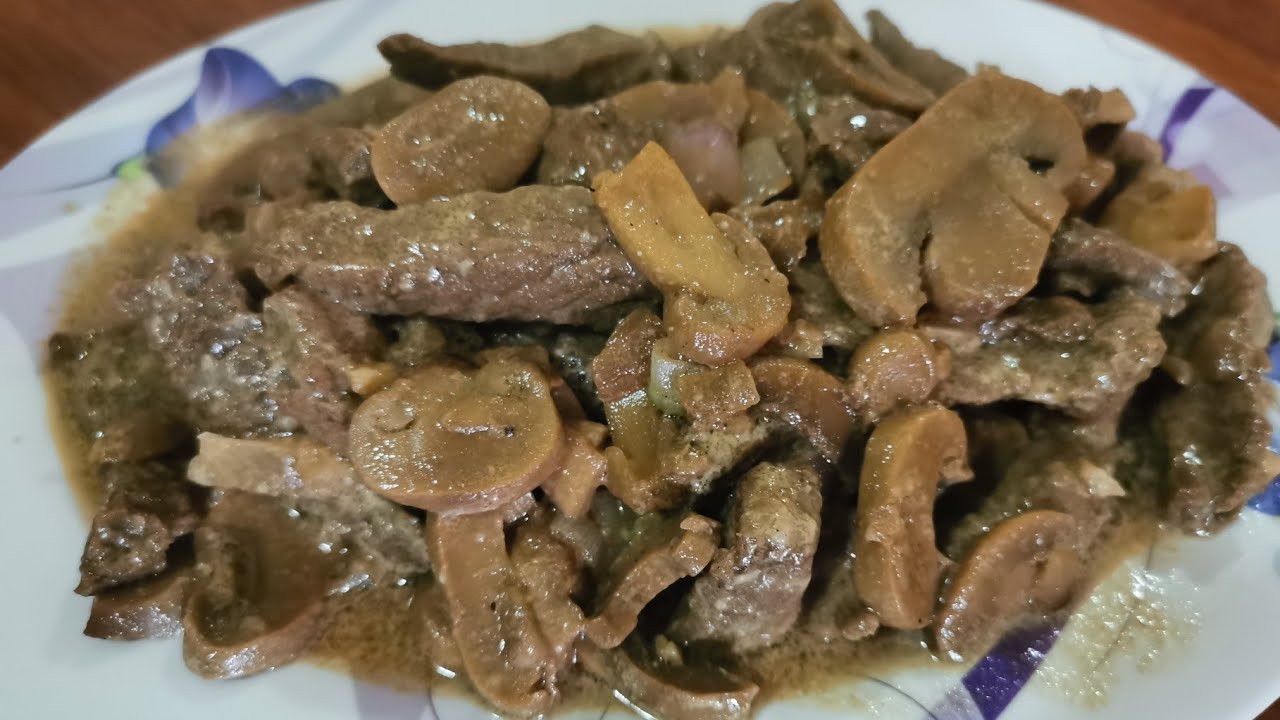 CREAMY BEEF WITH MUSHROOM - YouTube
