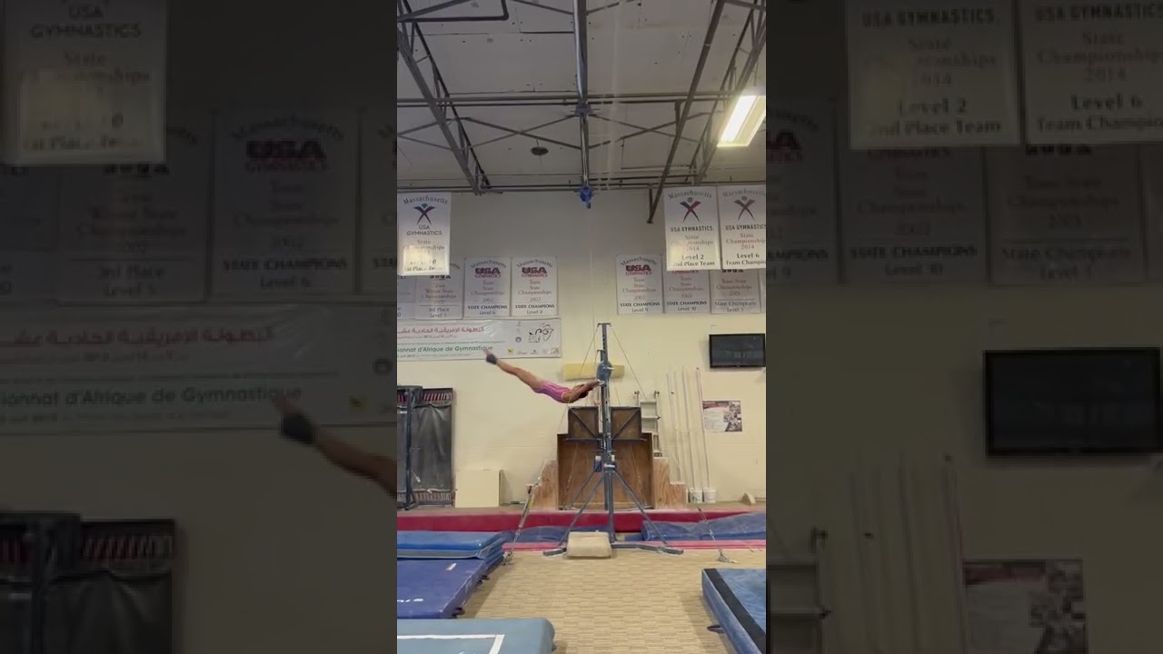 Jaeger on pit bar - YouTube