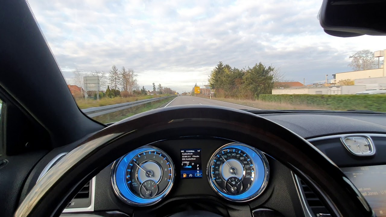Lancia Thema 3.0 V6 Diesel Chrysler 300c 2011 - YouTube