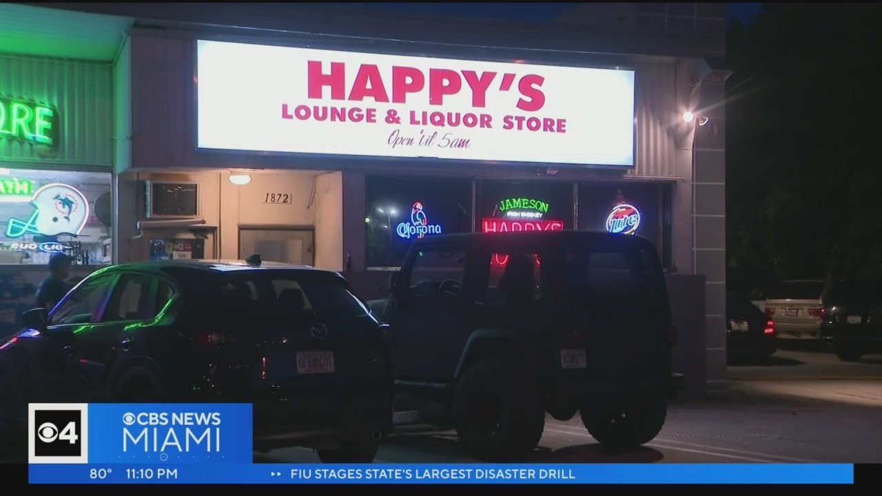 Iconic Happy's Stork Lounge bids goodbye to original location - YouTube