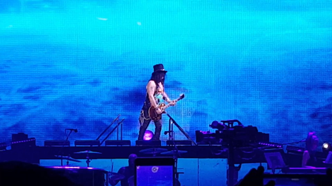 GNR Live In Bangkok 2017 - YouTube