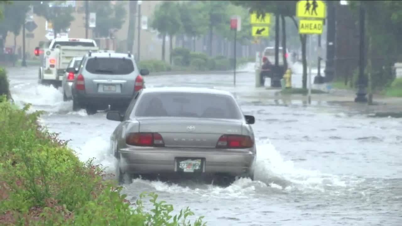 Flash floods in Duval county - YouTube