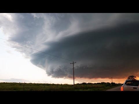 Thunderstorm Types Unveiled: Supercells, Multicells, Single Cells & Linear Explained!
