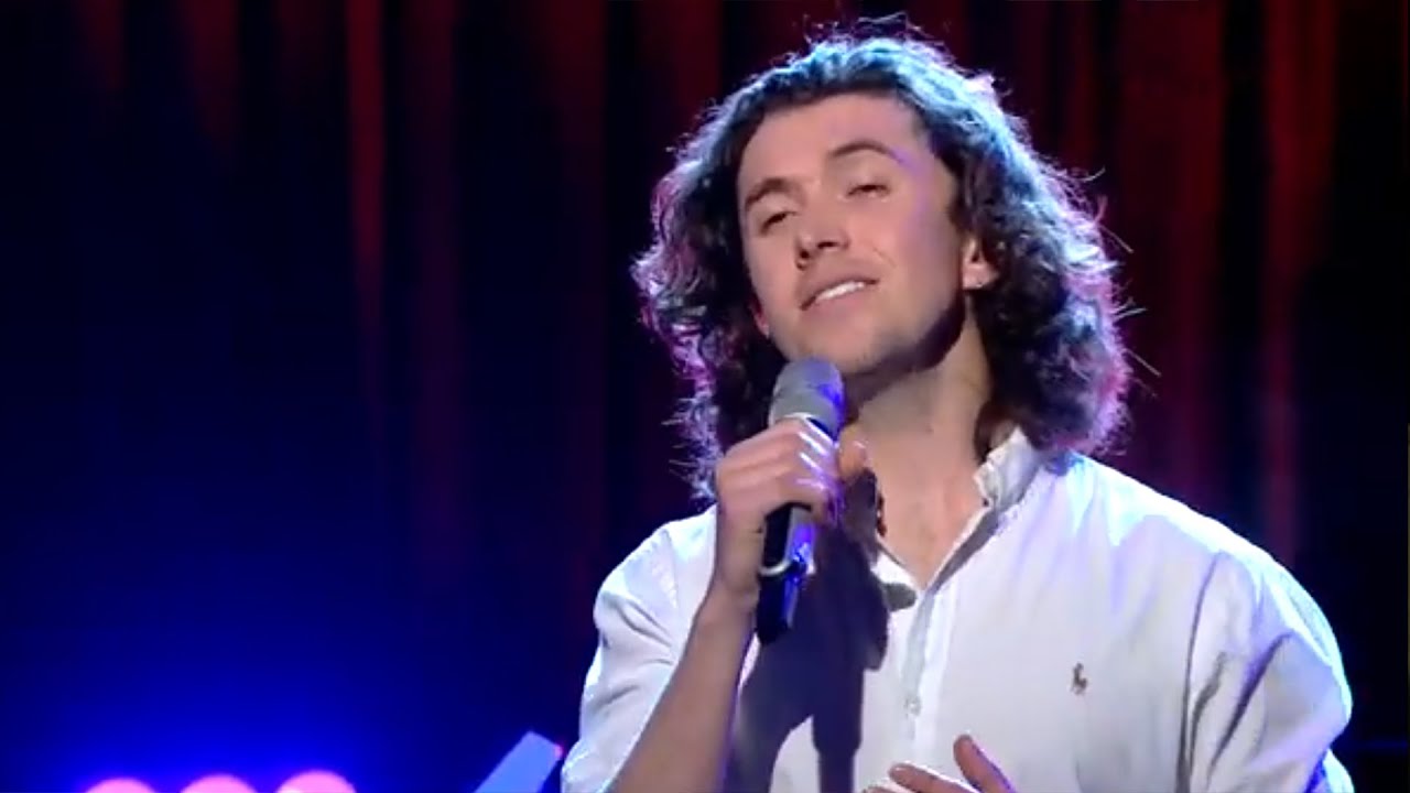 Ryan O'Shaughnessy performs a Bee Gees Medley | The Late Late Show ...