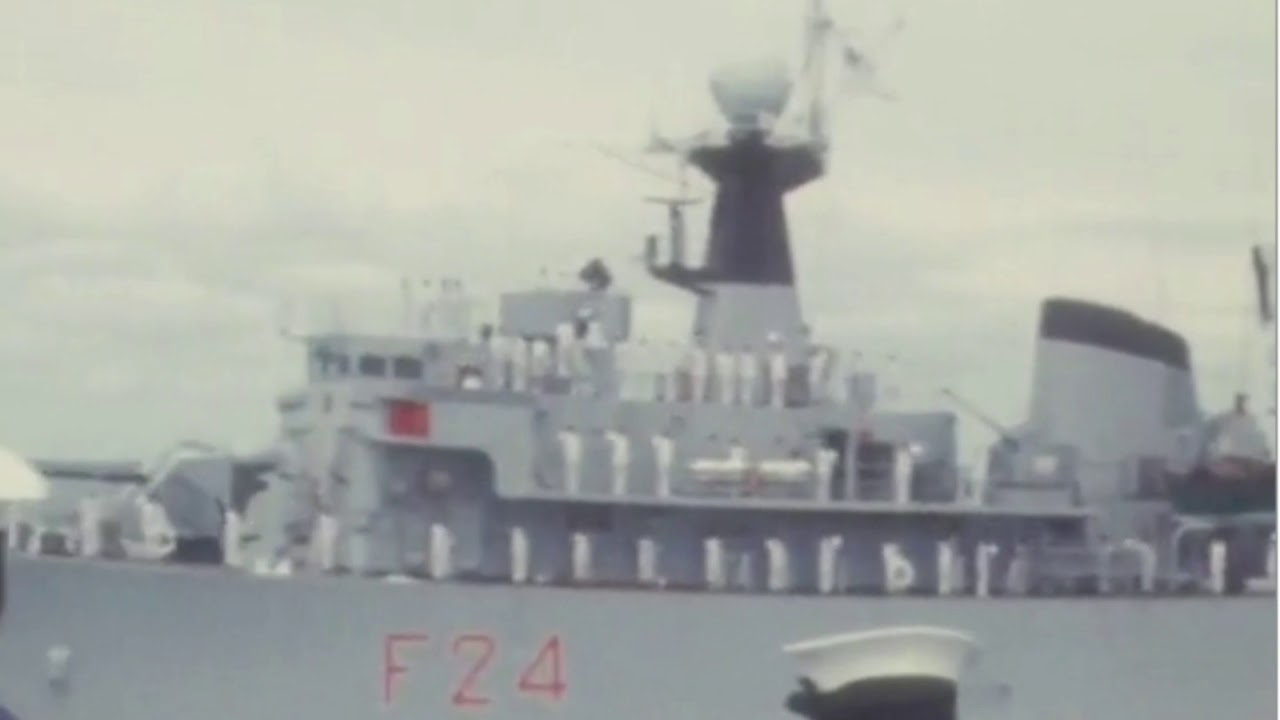 1973. TLDM in Woodlands visited by Malaysian King. - YouTube