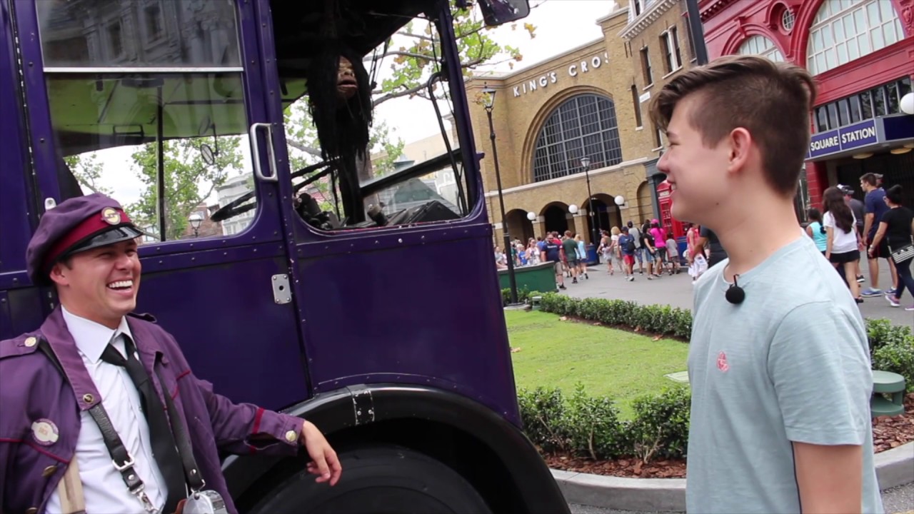 The Wizarding World of Harry Potter, Knight Bus & Dre Head - YouTube