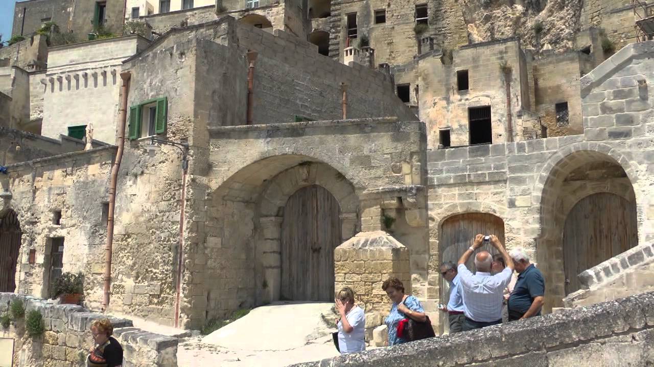 MATERA I SASSI patrimonio UNESCO "the city of the Sassi" [HD] - YouTube