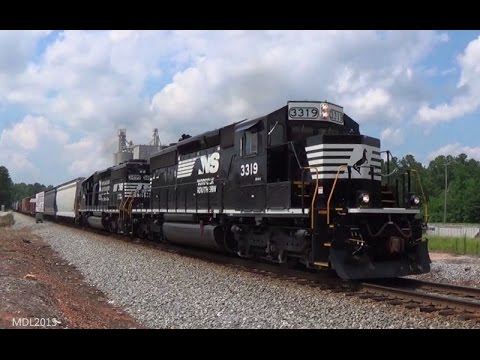 HD: NS 3319 leads NS Train A43 in Waco, GA - YouTube