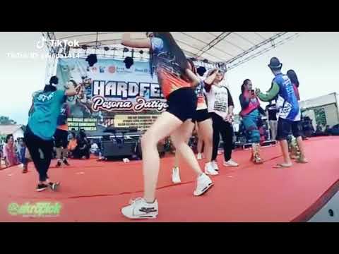 Memek bukin kita crot