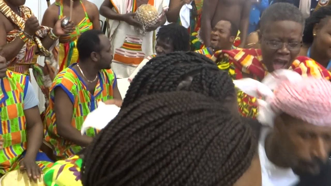 BORBORBOR DANCE - GHANA: An African Tribal Dance - Page 3 of 4 - DanceAsk