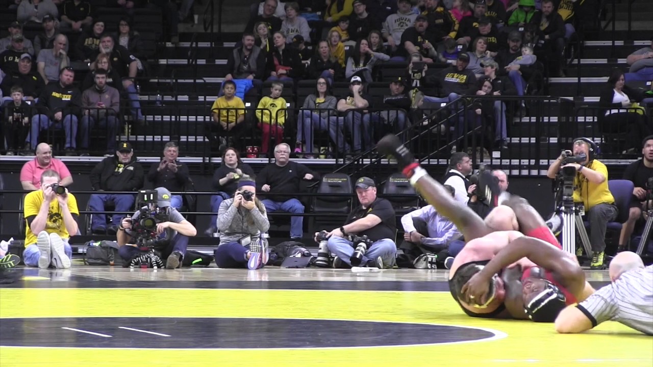 184 lbs Sam Brooks, IOWA vs Jaquan Sowell, NEB - YouTube