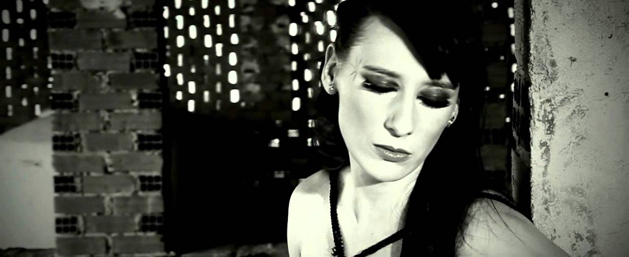 Patricia Tapia KHY - Cuando se apague la luz v2012 - YouTube