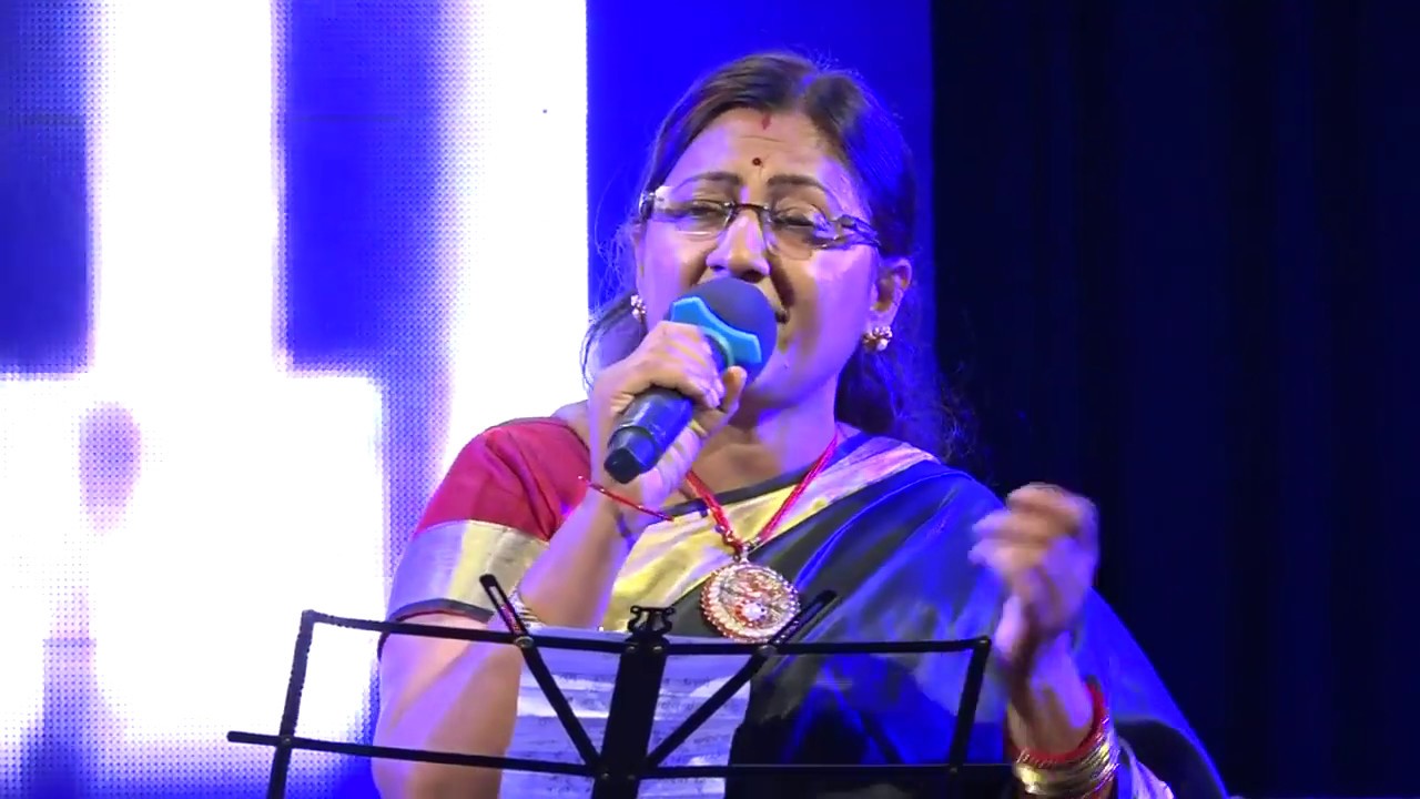 Nigahein Milaker Badal Jane Wale by Sandhya Jain - YouTube